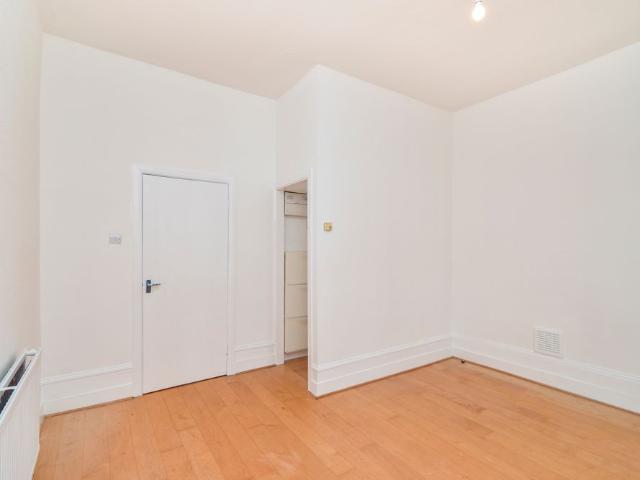 2 bedroom house to rent Limes Grove, Lewisham, London, SE13