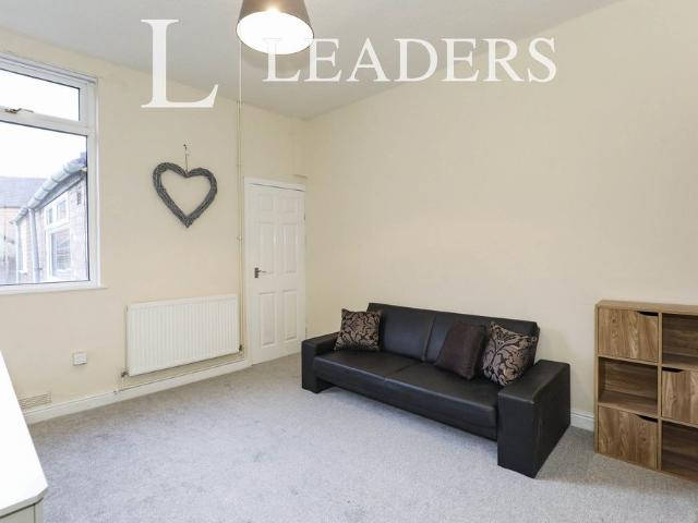 2 bedroom house to rent Masterson Street, Stoke on Trent, ST4