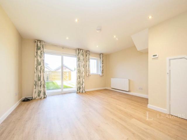 2 bedroom house to rent Milnrow, Ipswich, Suffolk, IP2