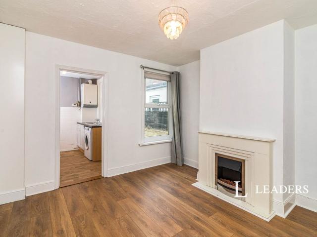 2 bedroom house to rent Morton Road, Lowestoft, Suffolk, NR33