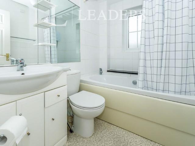 2 bedroom house to rent Mount Pleasant, St. Albans, AL3