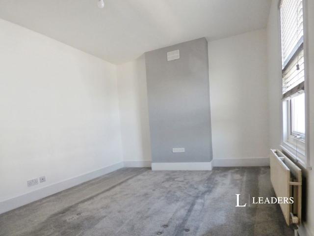 2 bedroom house to rent North Street, Wick, Littlehampton, BN17