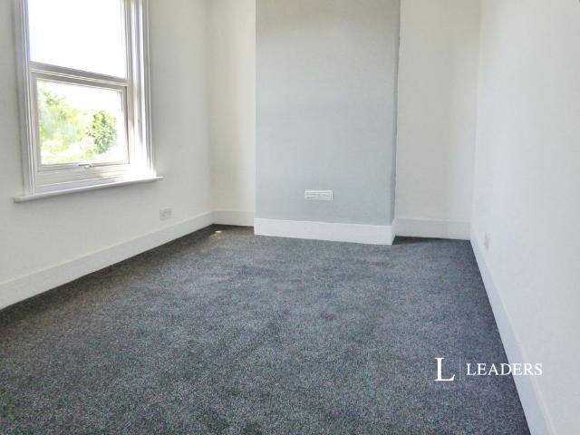2 bedroom house to rent North Street, Wick, Littlehampton, BN17