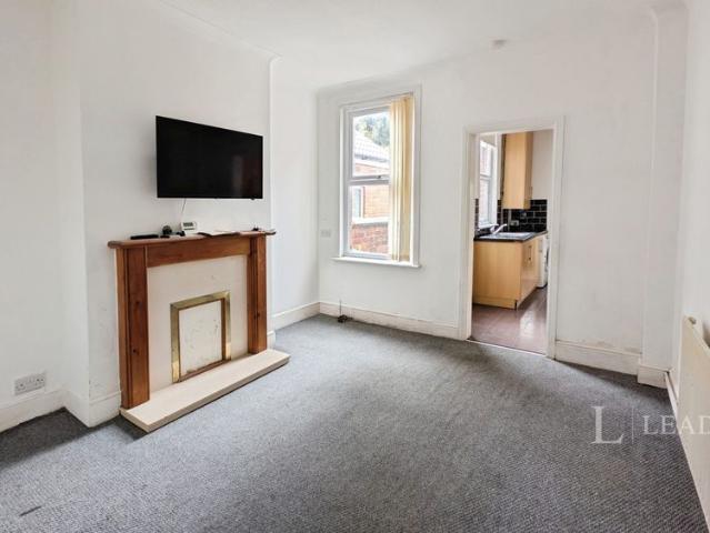2 bedroom house to rent Northfield Road, Coventry, West Midlands, CV1