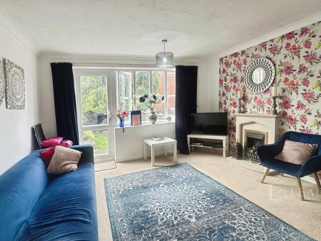 2 bedroom house to rent Oregon Way, Luton, Bedfordshire, LU3