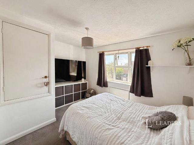 2 bedroom house to rent Pannett, Burgess Hill, RH15
