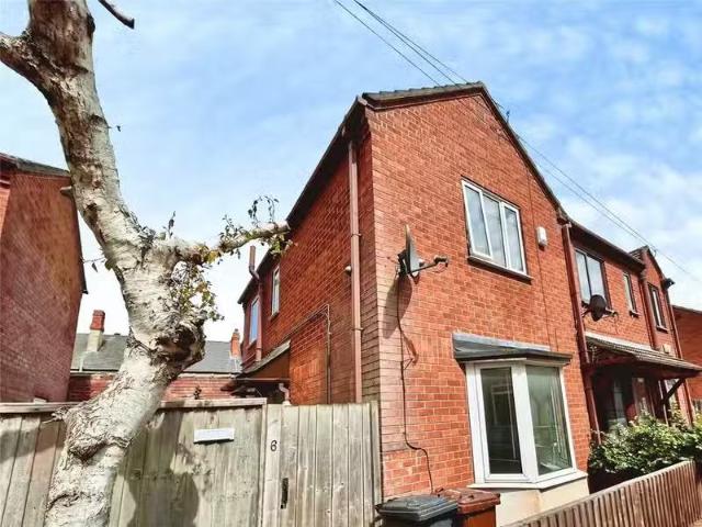 2 bedroom House to rent, Queen Street, Lincoln, LN5 £950 pcm