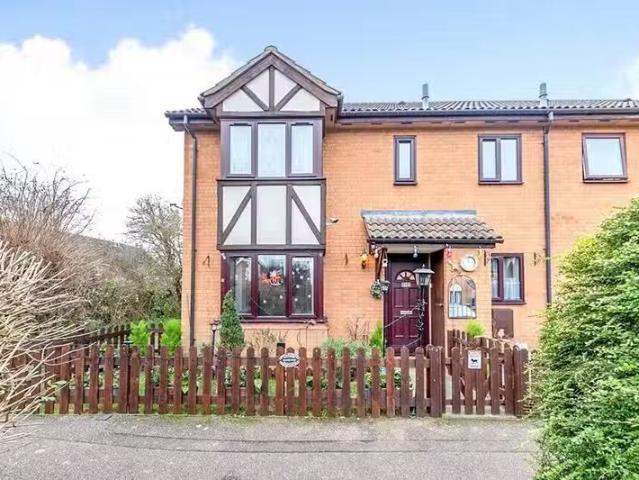 2 bedroom House to rent, Ramerick Gardens, Arlesey, SG15 £1,0.