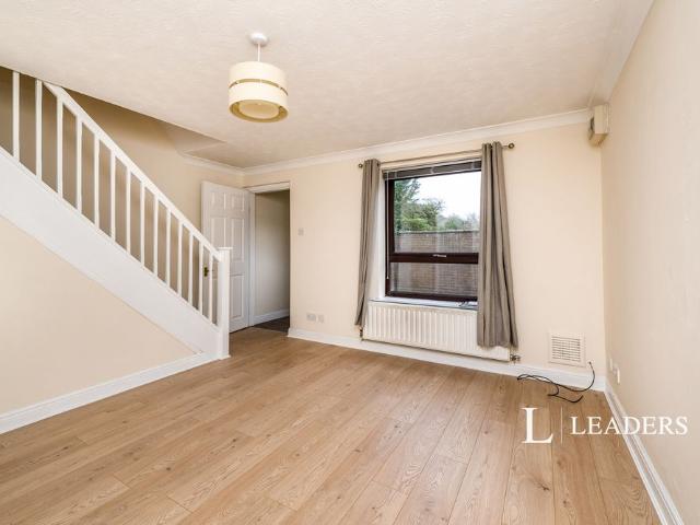 2 bedroom house to rent Redcot Gardens, Stamford, Lincolnshire, PE9