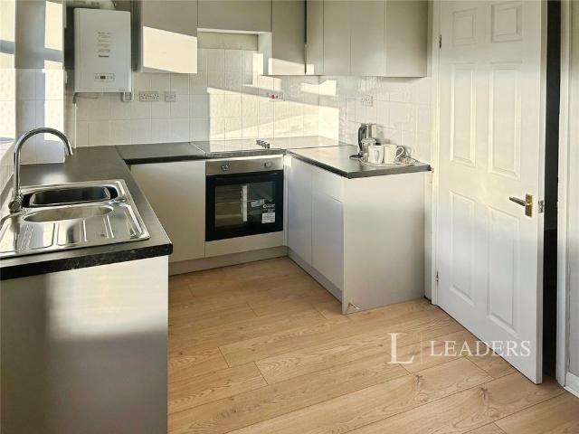 2 bedroom house to rent Redcot Gardens, Stamford, Lincolnshire, PE9