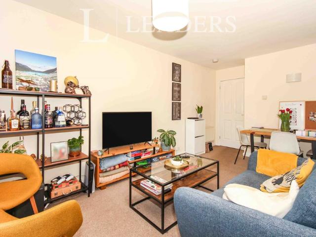 2 bedroom house to rent Reeve Drive, Kenilworth, CV8