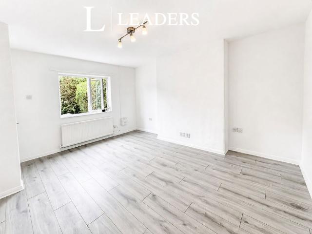 2 bedroom house to rent Reindeer Street, Mansfield, NG18