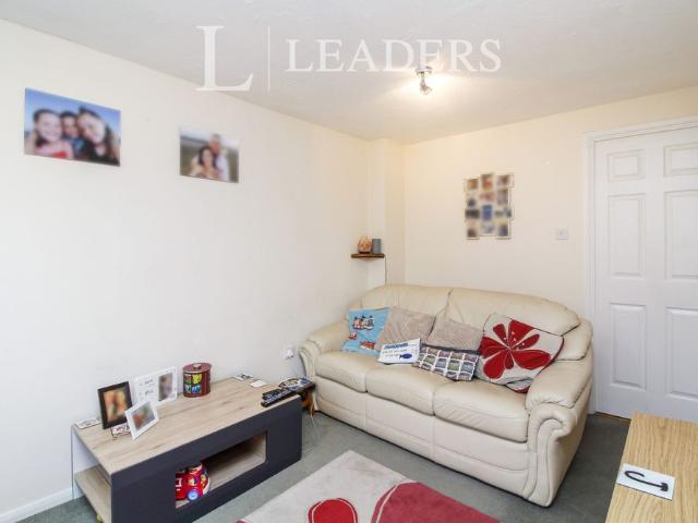 2 bedroom house to rent Showell Grove, Droitwich, WR9