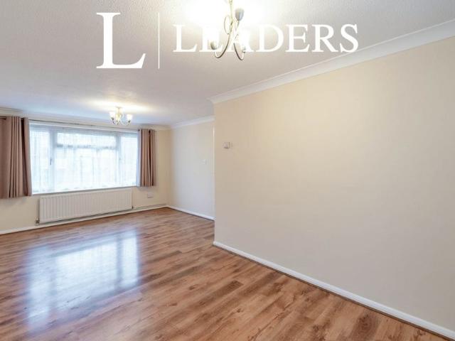 2 bedroom house to rent Southcourt Close, Rustington, BN16