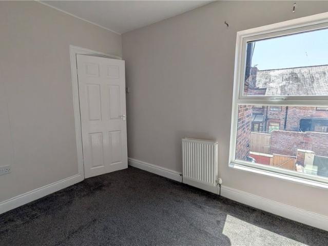 2 bedroom house to rent Slater Street, Warrington, WA4
