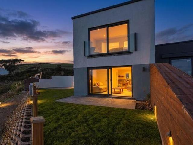 2 Bedroom House Torpoint Cornwall LS101379187