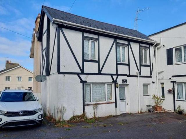 2 Bedroom House Torquay Torbay 98834848