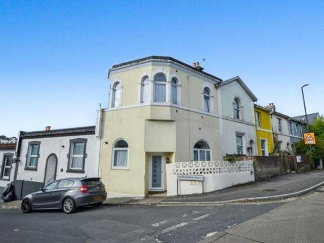 2 Bedroom House Torquay Devon LS99641934