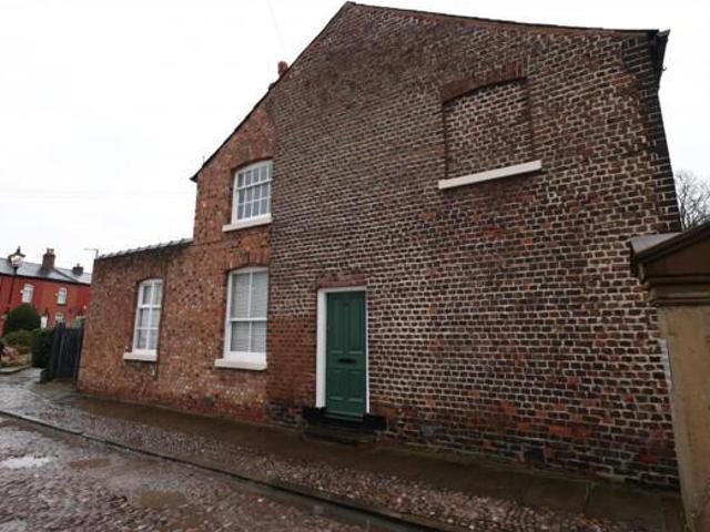 2 Bedroom House Tameside Tameside 100881704