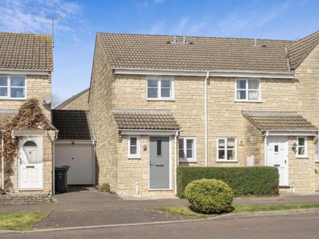 2 Bedroom House Tetbury Gloucestershire 101316541