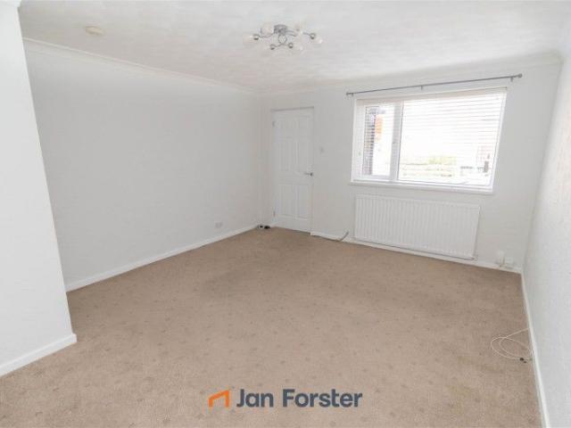 2 Bedroom House Terraced