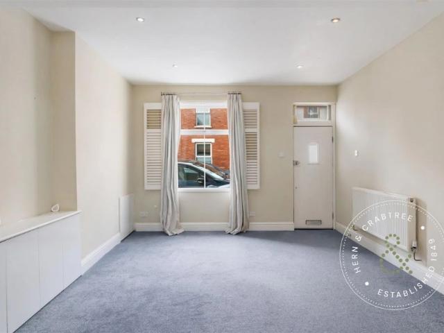 2 Bedroom House Terraced