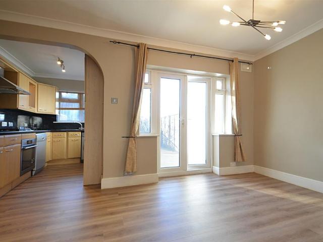 2 bedroom house terraced