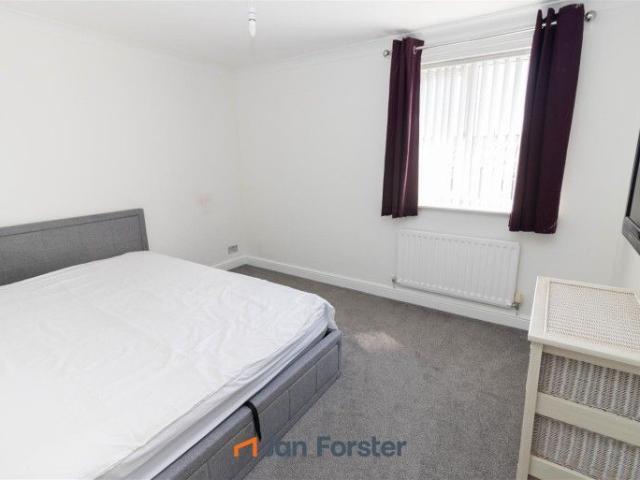 2 Bedroom House Terraced