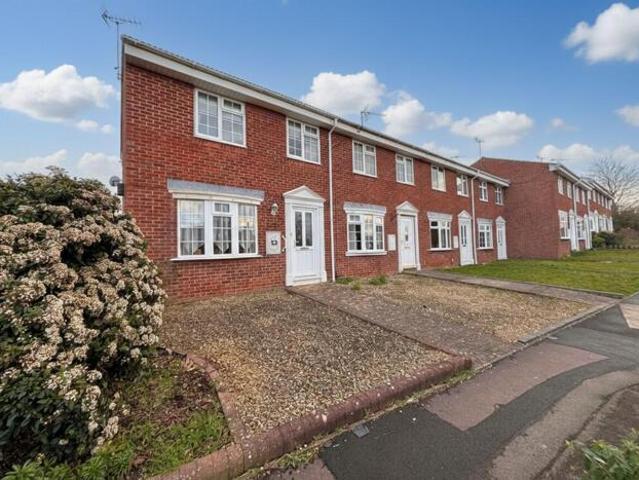 2 Bedroom House Thornbury South Gloucestershire 100456822