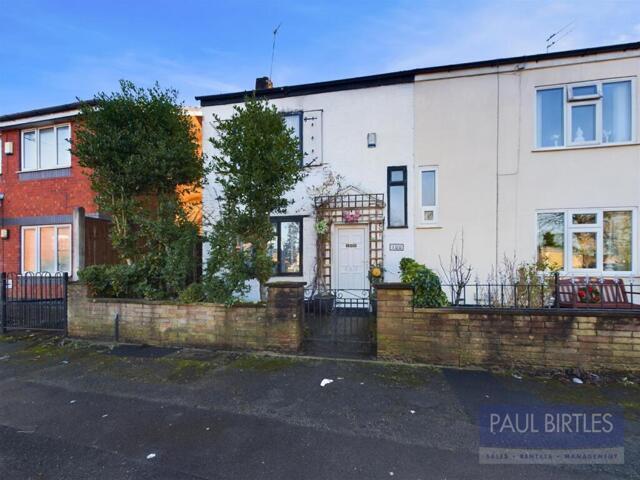 2 Bedroom House Trafford Trafford 98404548