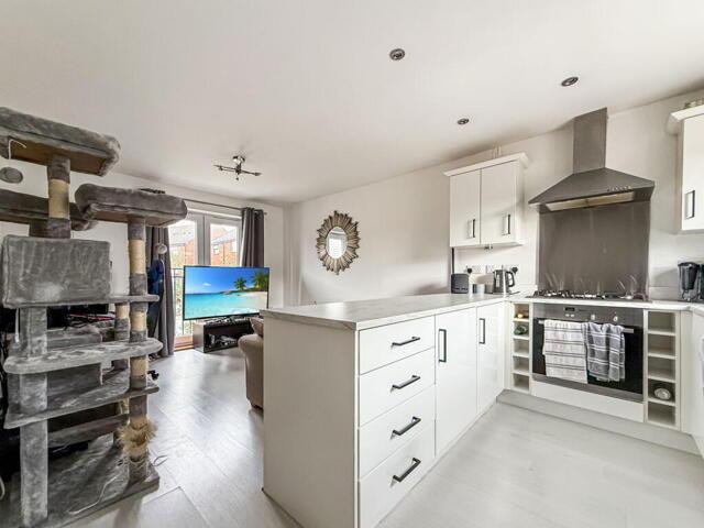 2 Bedroom House Trowbridge Wiltshire LS100263150