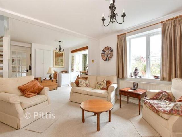2 Bedroom House Ventnor Isle Of Wight LS99130150
