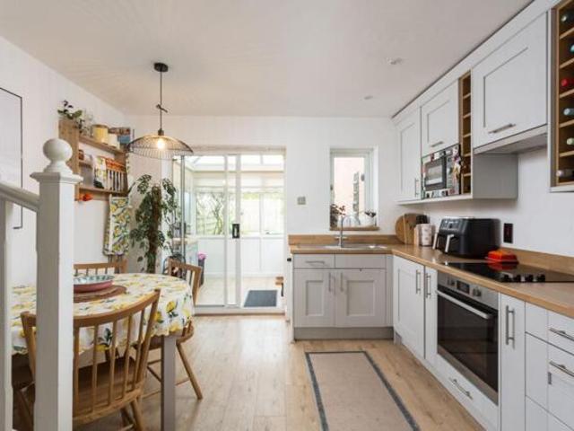2 Bedroom House York York 99161792