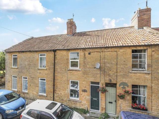 2 Bedroom House Yeovil Somerset 99436650