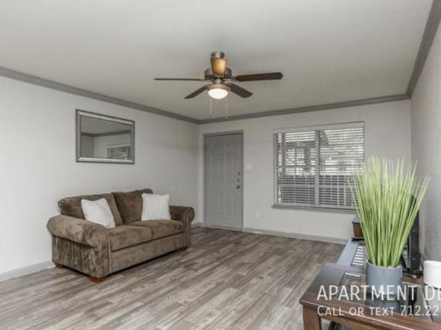 2 bedroom, Houston TX 77042 77325873