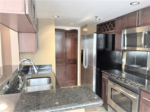 2 bedroom, Houston TX 77056 94084082