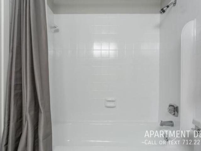 2 bedroom, Houston TX 77058 77323542