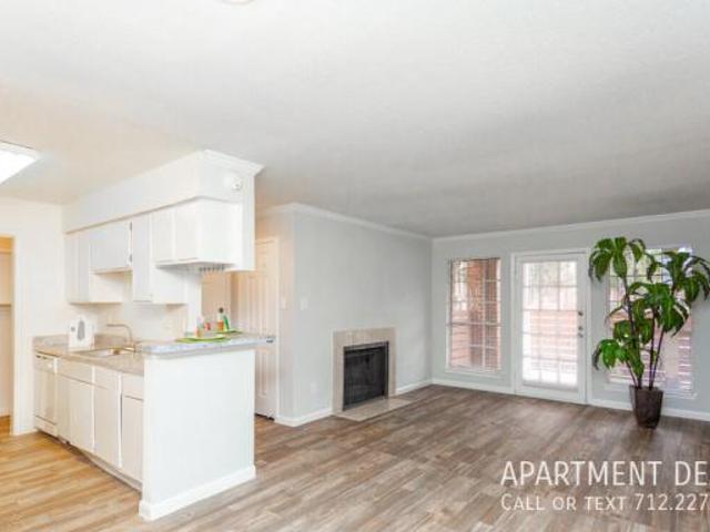 2 bedroom, Houston TX 77072 77321896