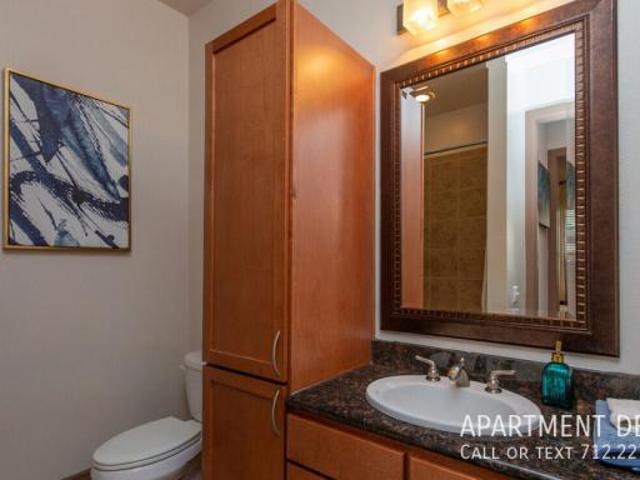 2 bedroom, Houston TX 77098 77330818