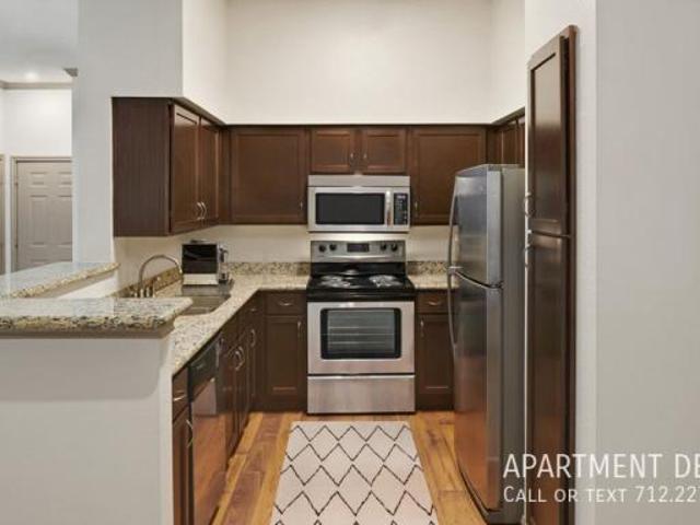 2 bedroom, Houston TX 77098 77330825