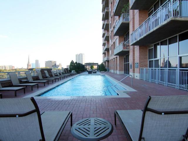 2 bedroom, Houston TX 77006 38940441
