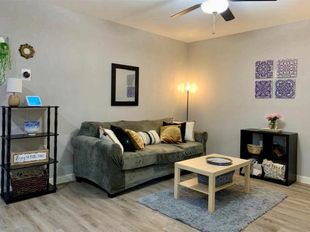 2 bedroom, Houston TX 77009 77327733