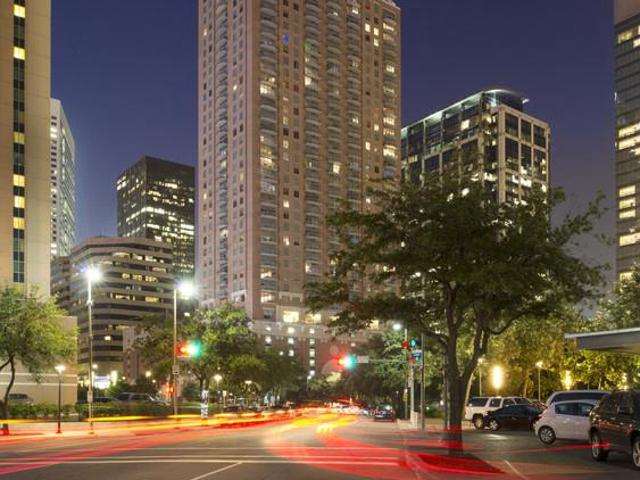 2 bedroom, Houston TX 77010 77327751