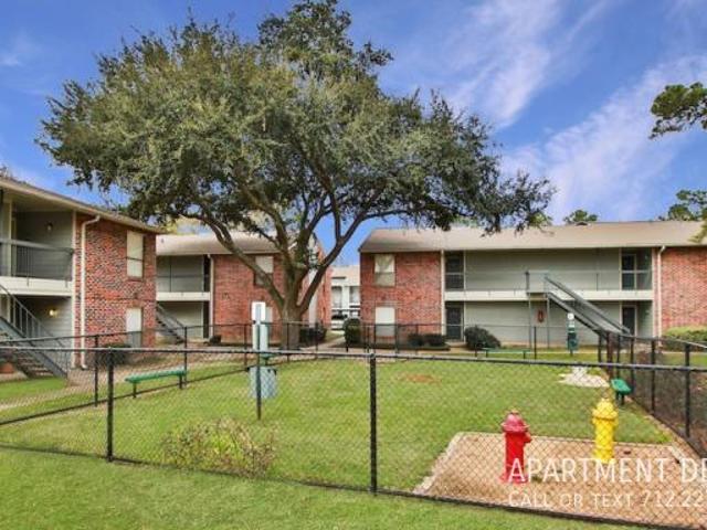 2 bedroom, Houston TX 77014 77323017
