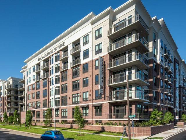 2 bedroom, Houston TX 77019 38867268