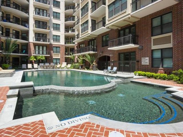2 bedroom, Houston TX 77027 38976089