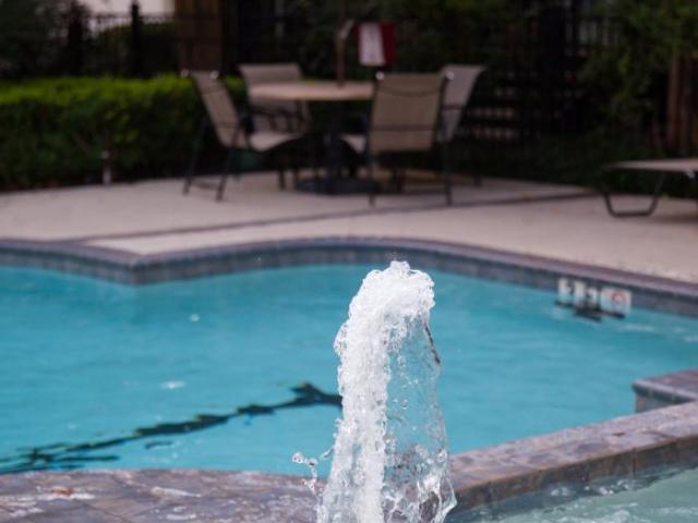 2 bedroom, Houston TX 77030 28328819