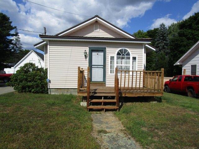2 bedroom, Howland ME 04448 102062307