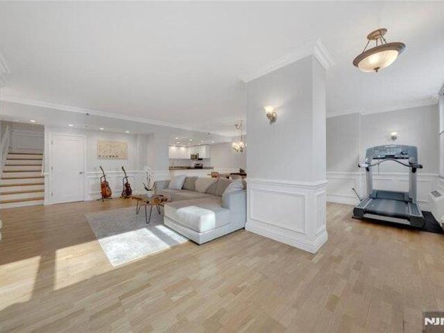 2 bedroom, Hoboken NJ 07030 105438859