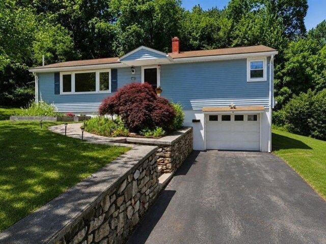 2 bedroom, Holden MA 01520 103809611